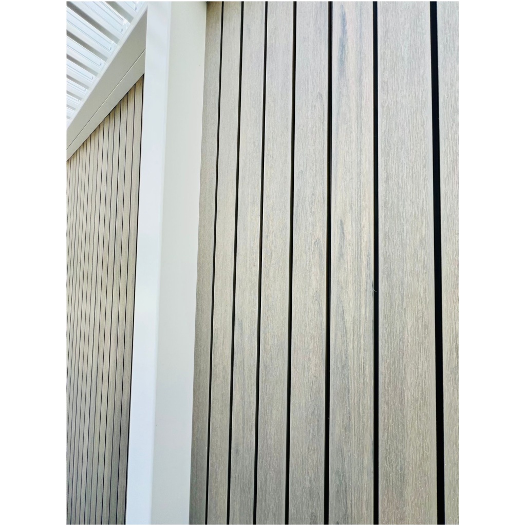 Composiet Gevelbekleding Breed Vergrijsd Eiken 24,5 x 290cm | Buitenpaneel